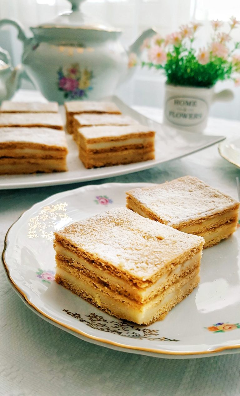 Prajitura Albinita cu foi cu miere - Traditii si delicii